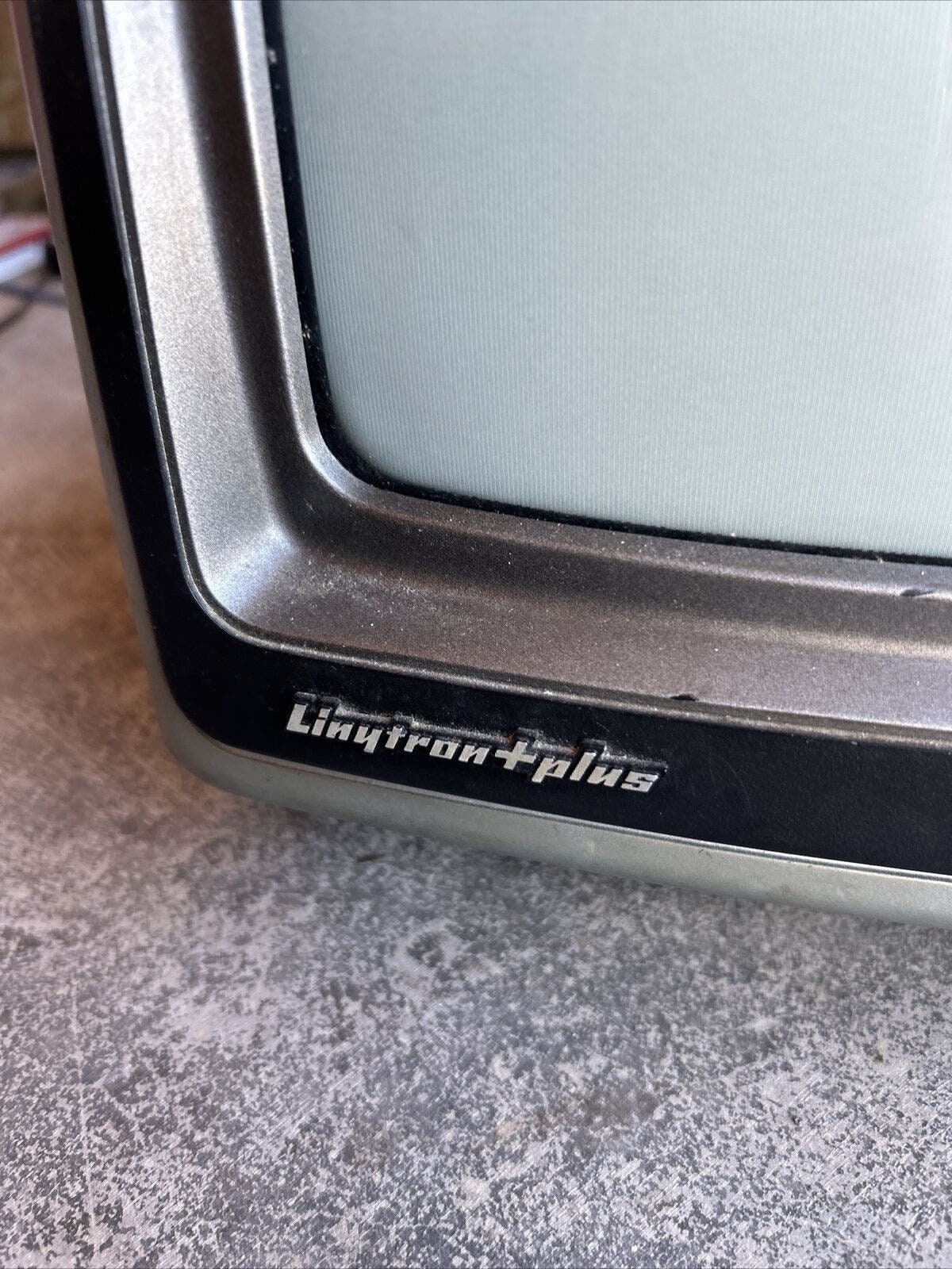 Working Sharp Linytron Plus Color CRT Vintage TV 1970s Retro Gaming ...