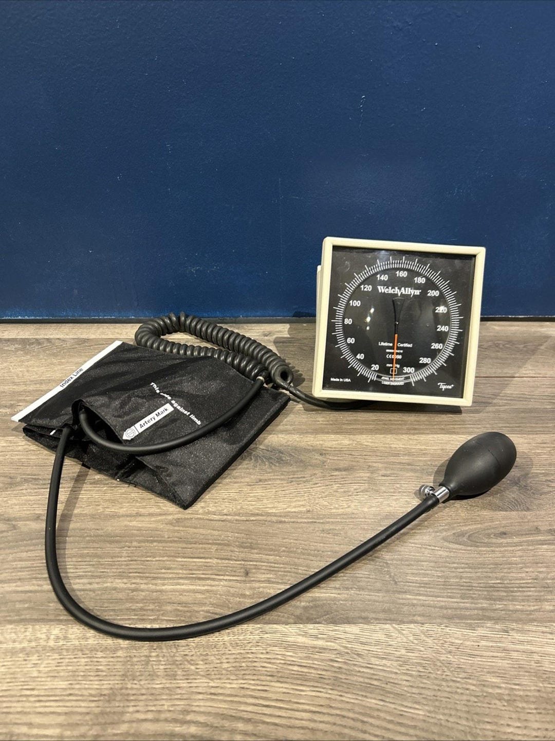 Welch Allyn Tycos CE0050 Wall Mount Sphygmomanometer USA Cuffs Adult - Etsy