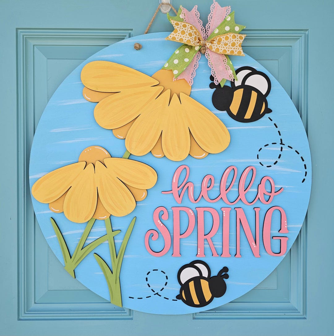Hello Spring Bee Flower Door Hanger | Bee Decor | Spring Bee Decor ...