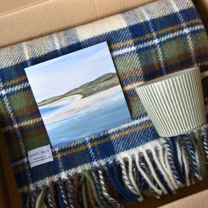 Lochside Luxe Gift Box: Tartan Wool Throw, Highland Cow Print, Artisan Mug - Etsy