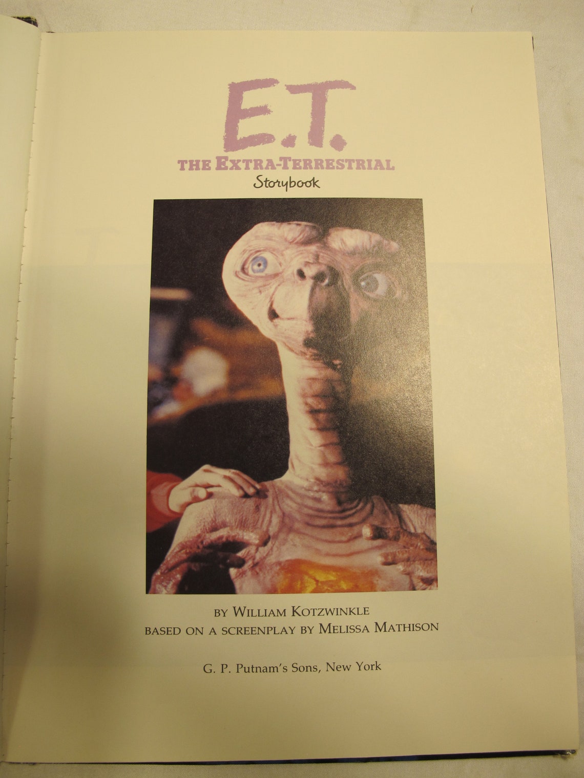 E.T. the Extra Terrestrial Storybook Featuring Photographs - Etsy Australia