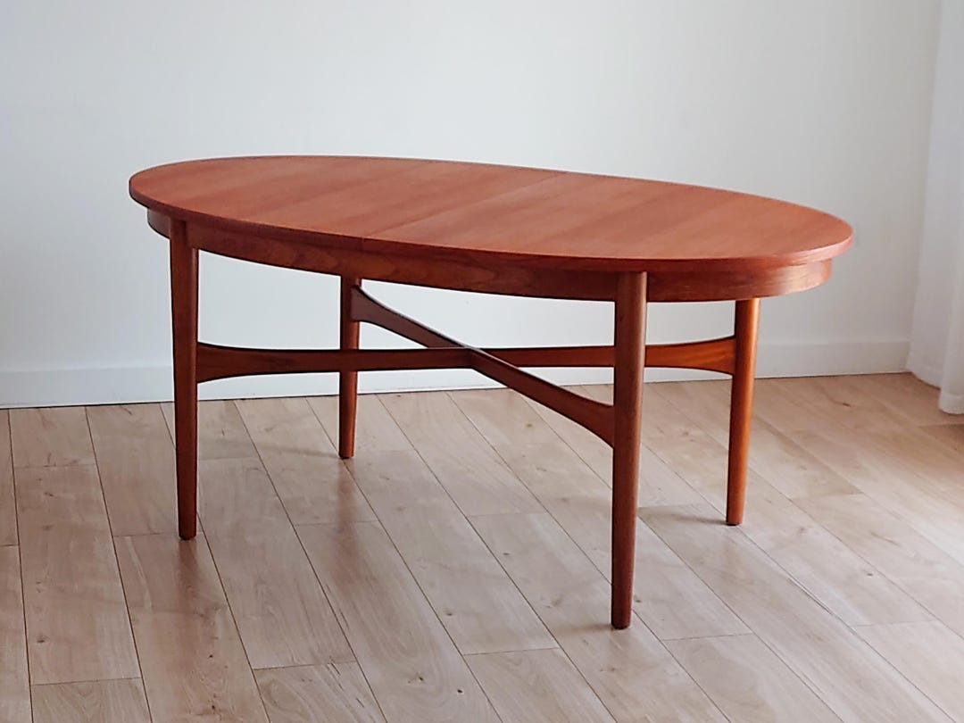 Mid Century Retro Dining Table by Beithcraft - Etsy