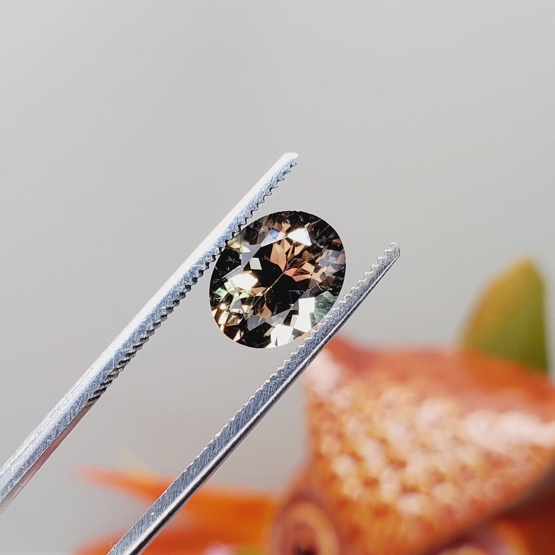 2.50ct Rare Natural Green, Red and Yellow Tri-color Sunstone From the ...