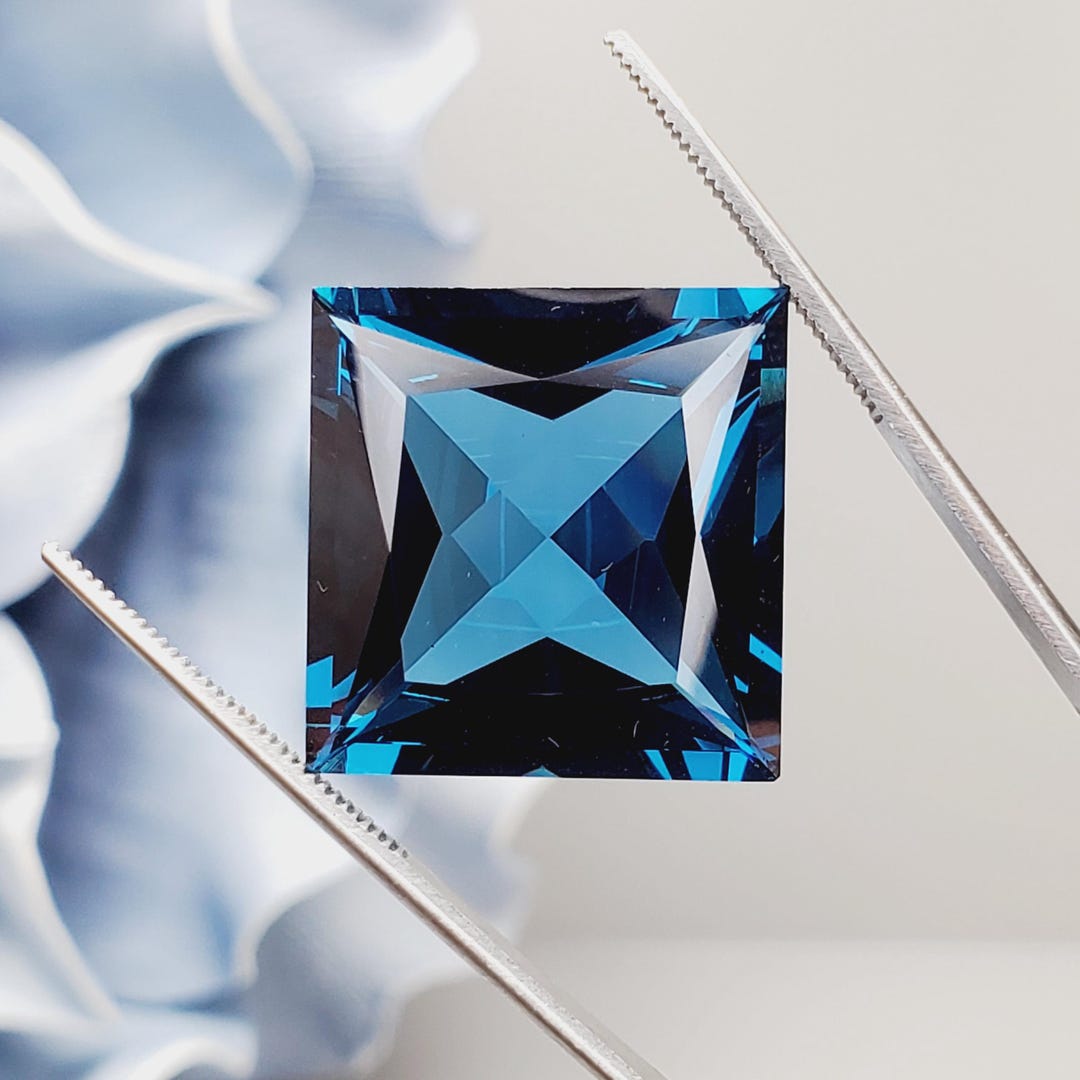45.20ct London Blue-colored Quartz 22mm Square Princess Cut Loose ...