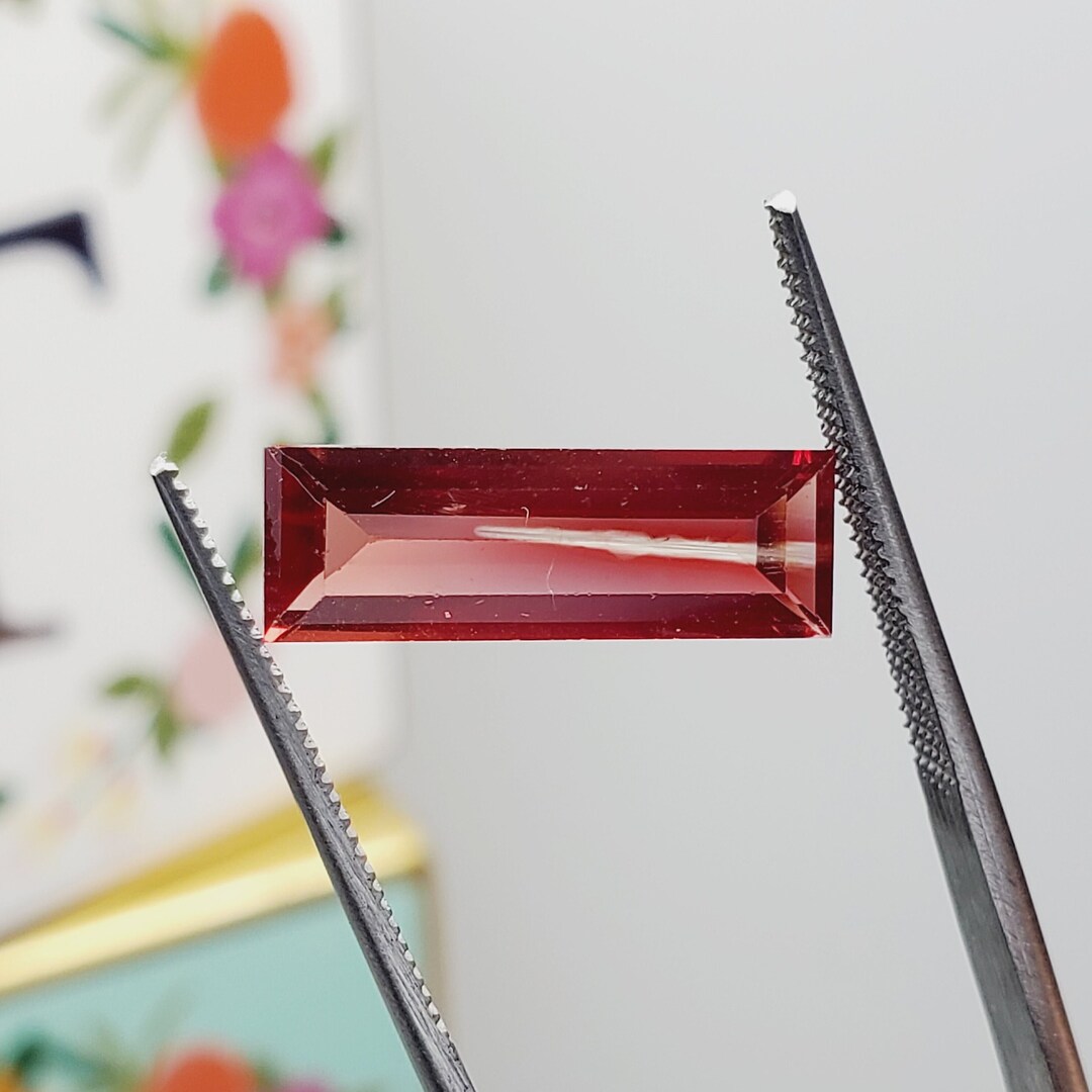 3.35ct Natural Banded Red Andesine-labradorite 18x6mm Elongated Emerald ...