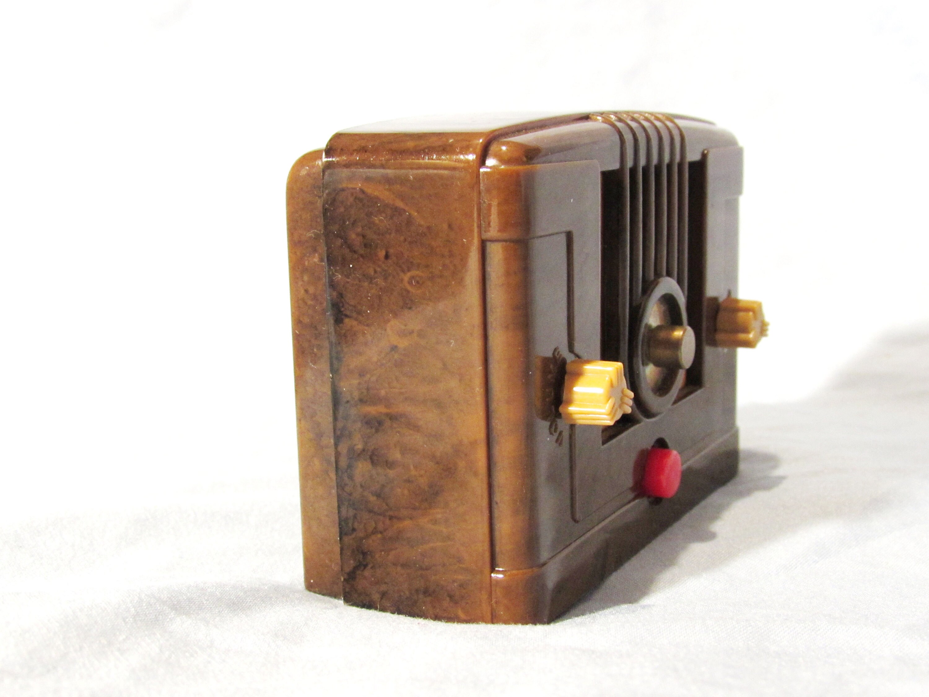 Vintage American Girl Molly's Surprise Antique Bakelite Style Toy Radio ...