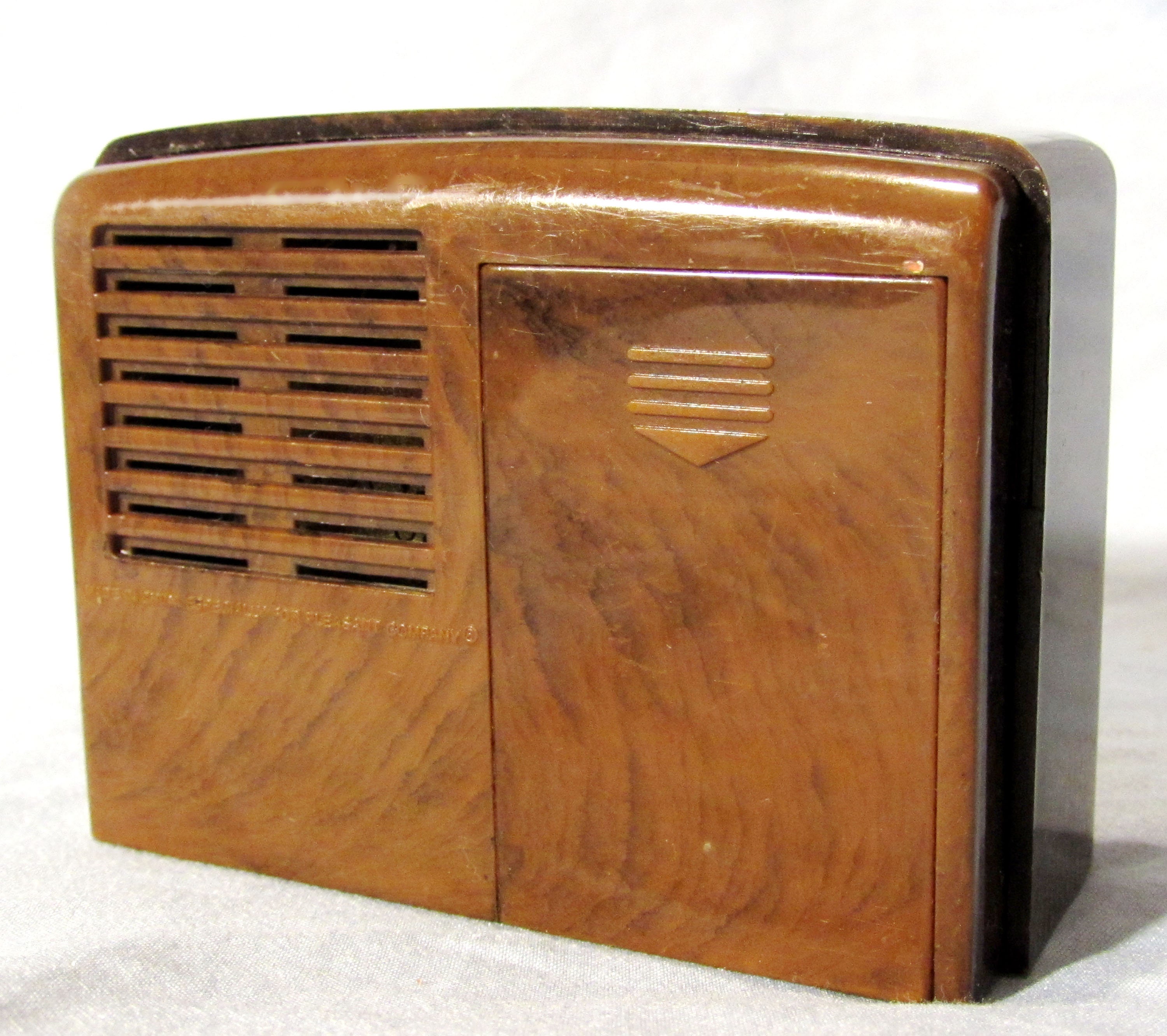 Vintage American Girl Molly's Surprise Antique Bakelite Style Toy Radio ...