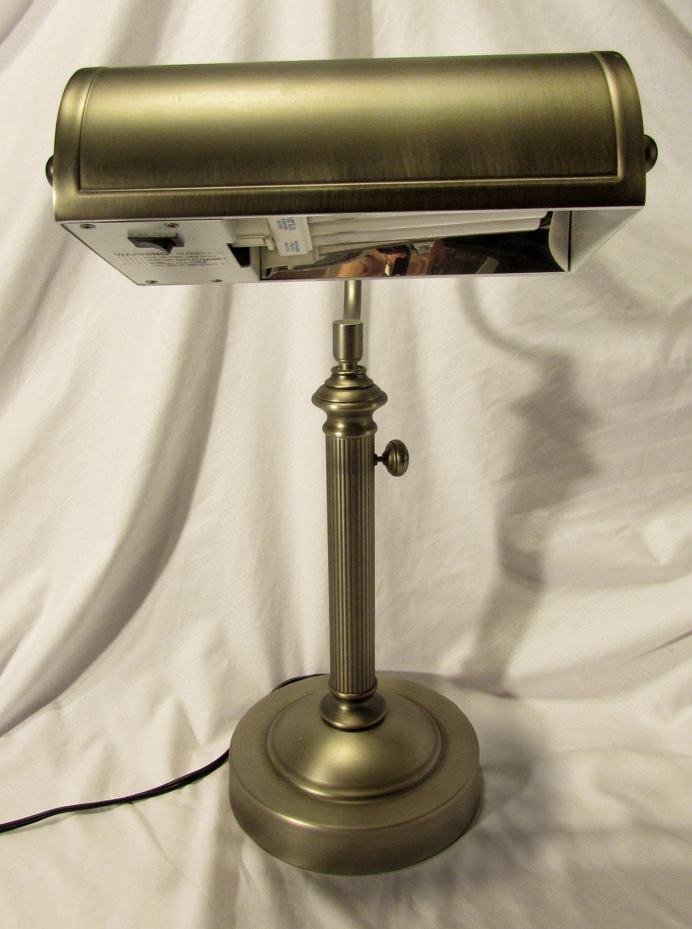 Verilux Princeton Desk Lamp, VD05, Full Spectrum Enhances Vision. Fully ...