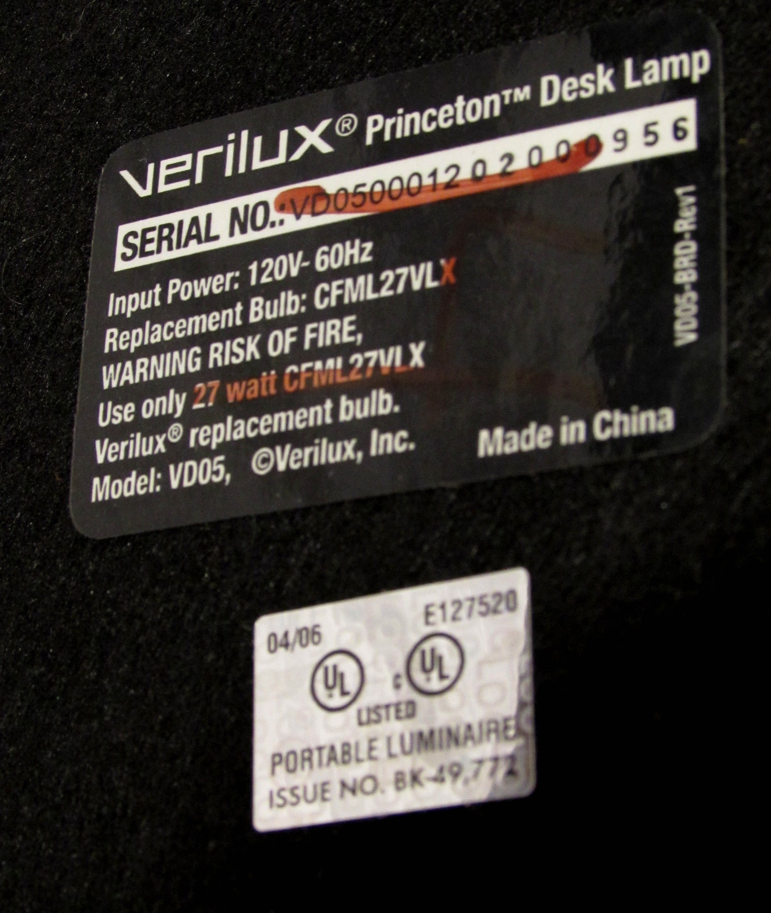 Verilux Princeton Desk Lamp, VD05, Full Spectrum Enhances Vision. Fully ...