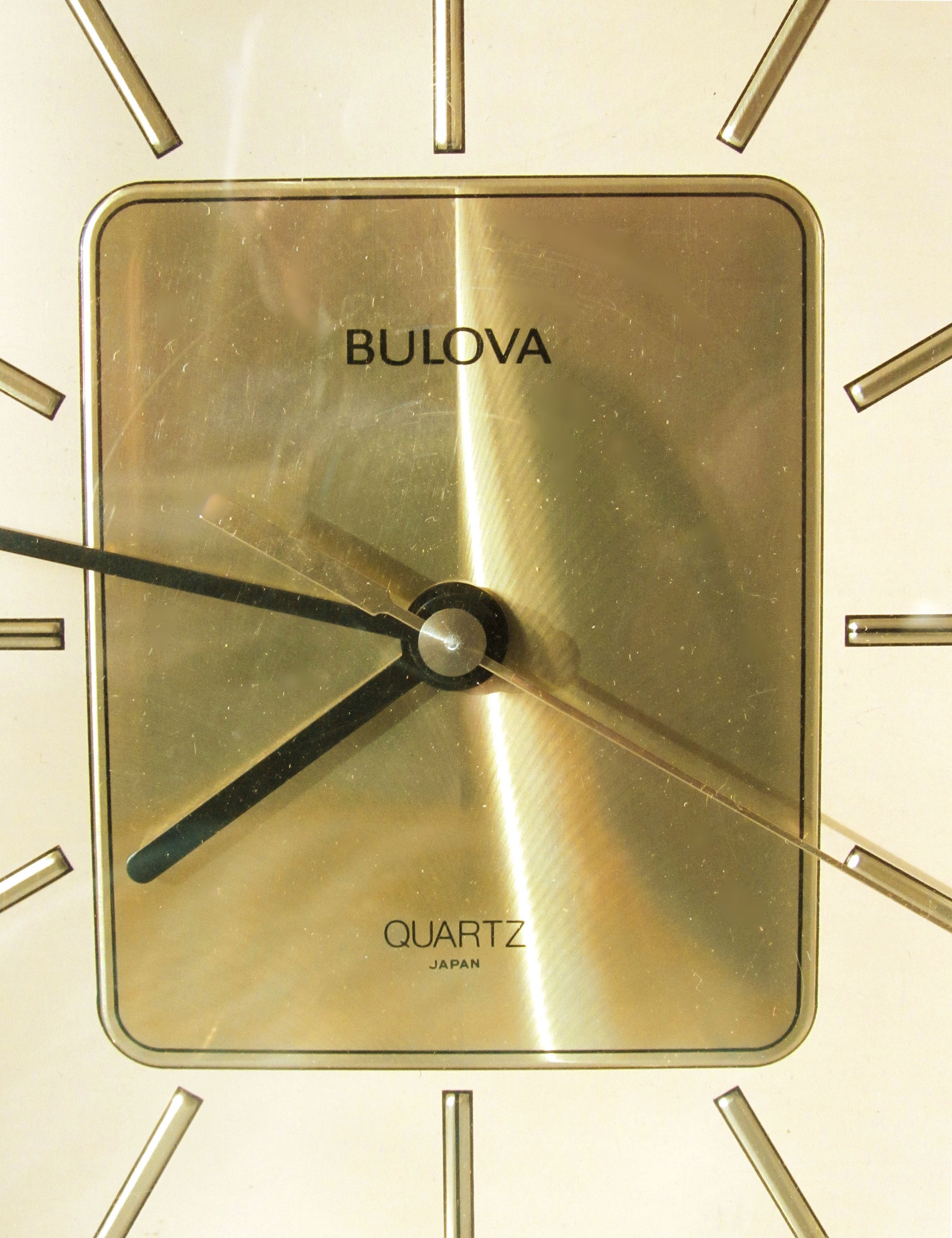 Vtg Elegant Bulova Quartz Mantle Clock, Silver Finish Metal Case Brass ...