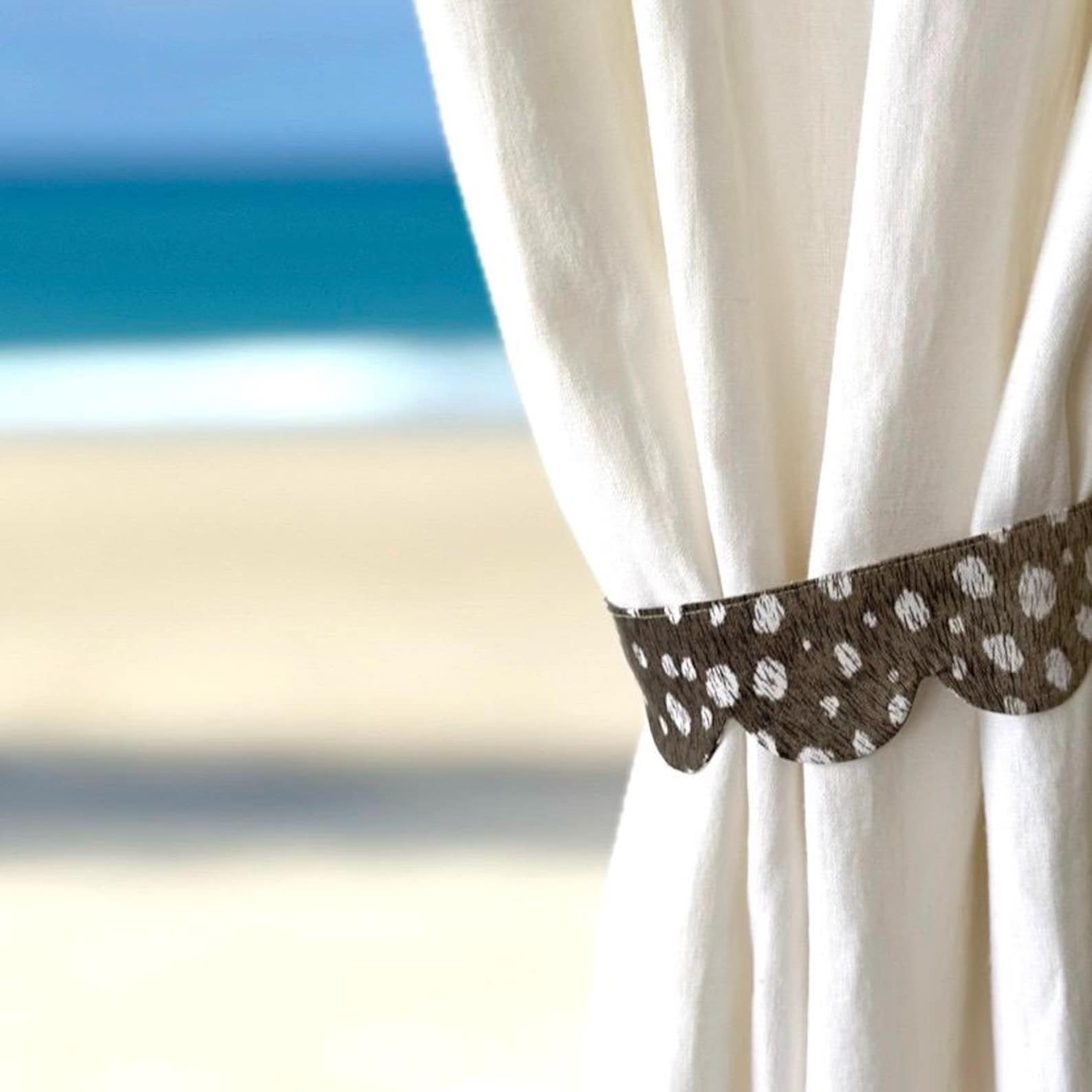 Scalloped Linen Curtain Tiebacks Antelope Print Ivory Neutral Holdbacks ...