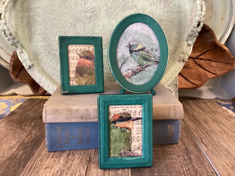 Frames Set of 3 Small Shabby Chippy Birds in Frames Green French ...