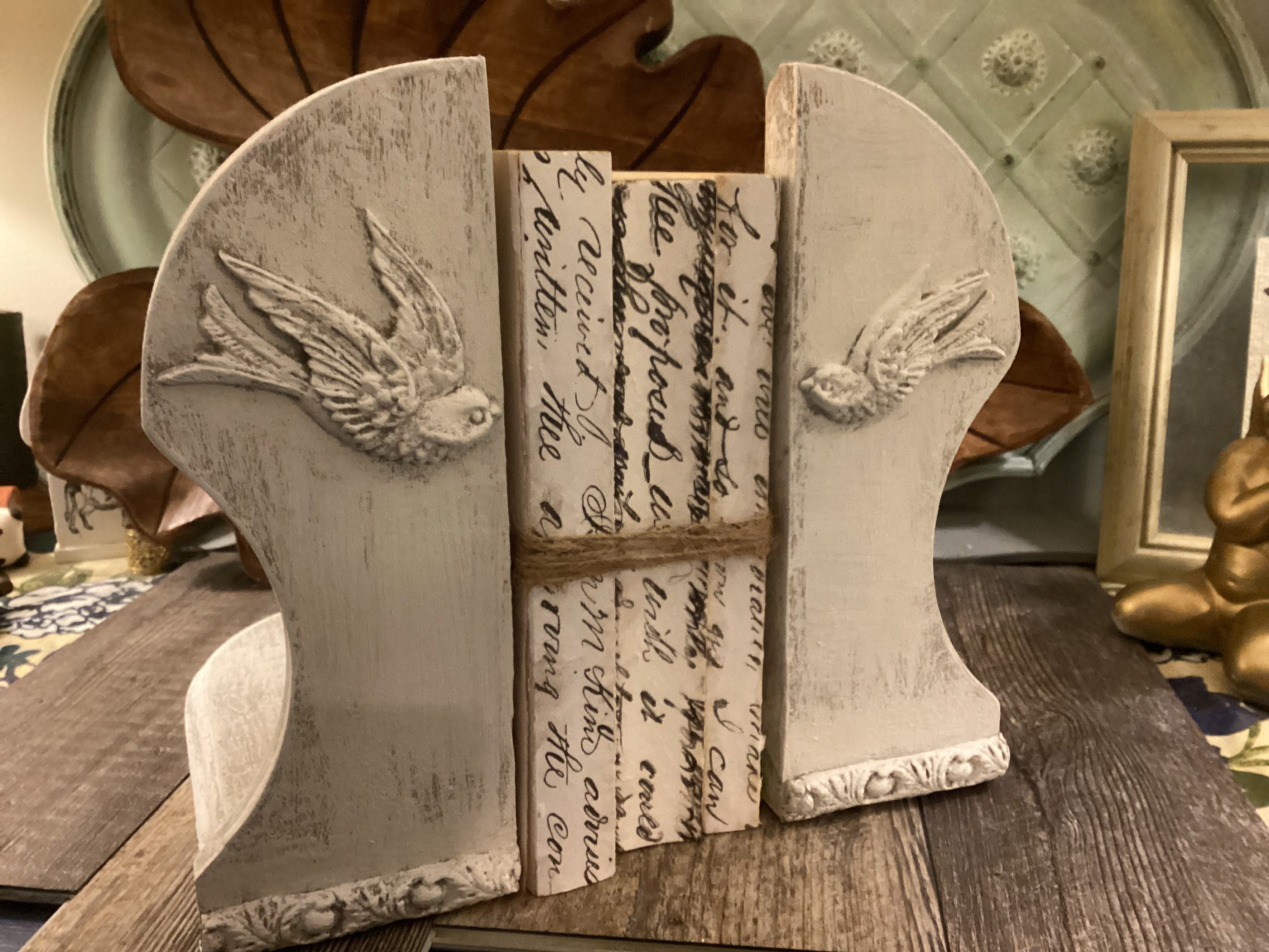 French Country Book Ends Created by Me Birds Chippy Distressed Shabby ...