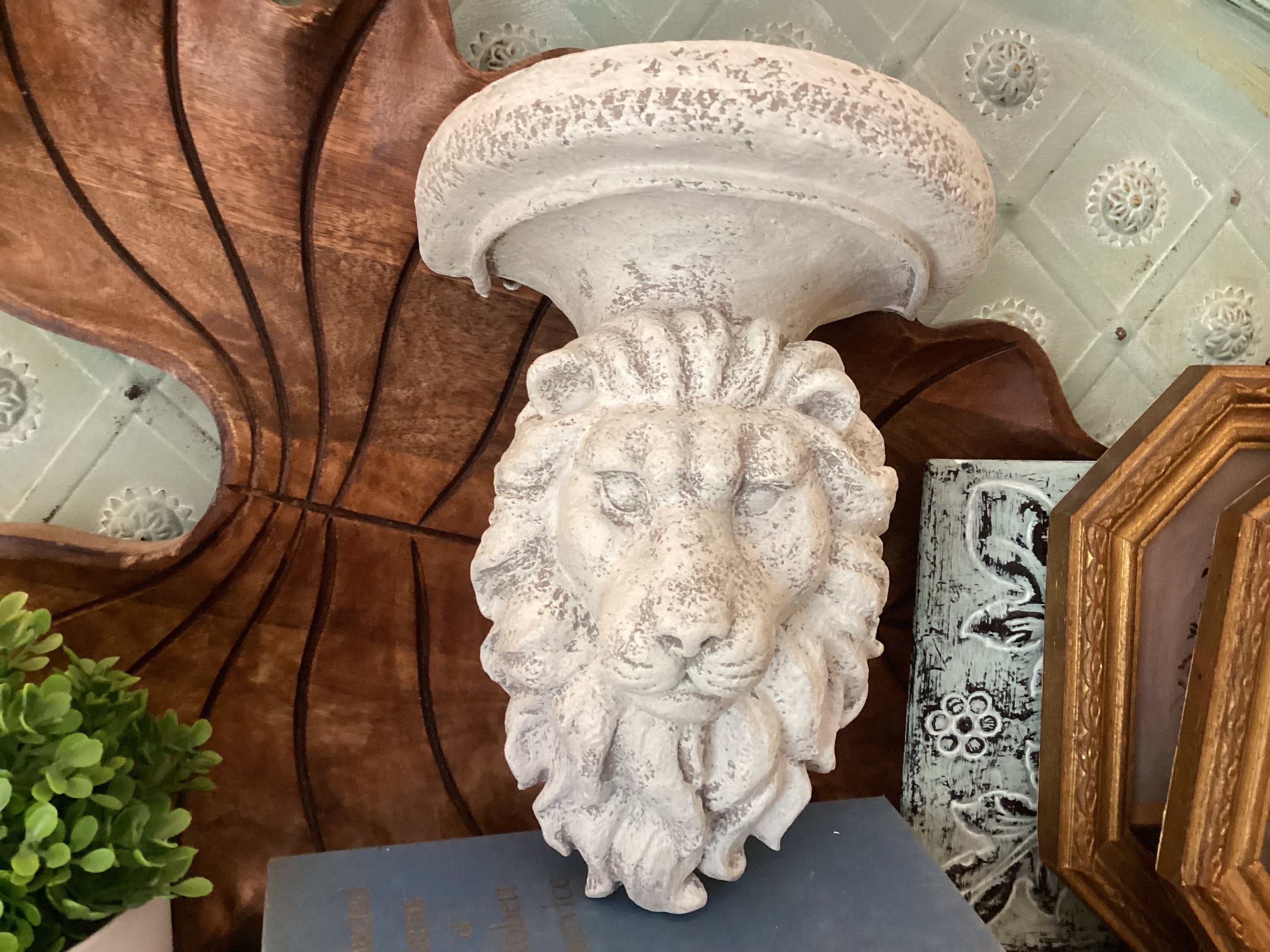 Lion Shelf Shabby Distressed Chippy up Cycled by Me 8 1/2 High 6 3/4 ...