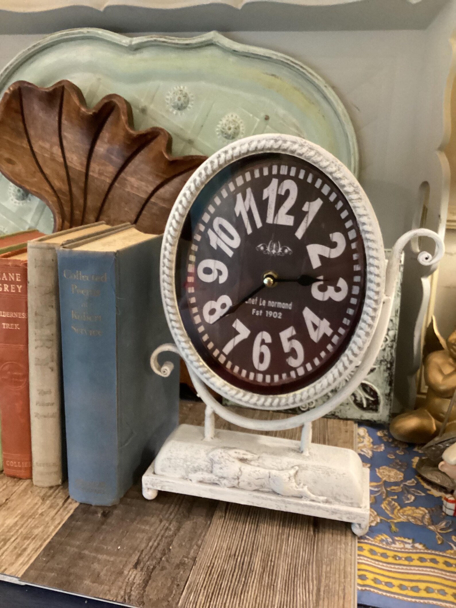 Rabbit Bunny Clock Shabby Distressed Chippy Metal Upcycled Shabby ...