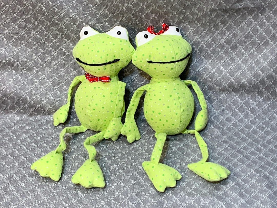 Stuffed Frogs: Twin Plush Toy Set - Etsy