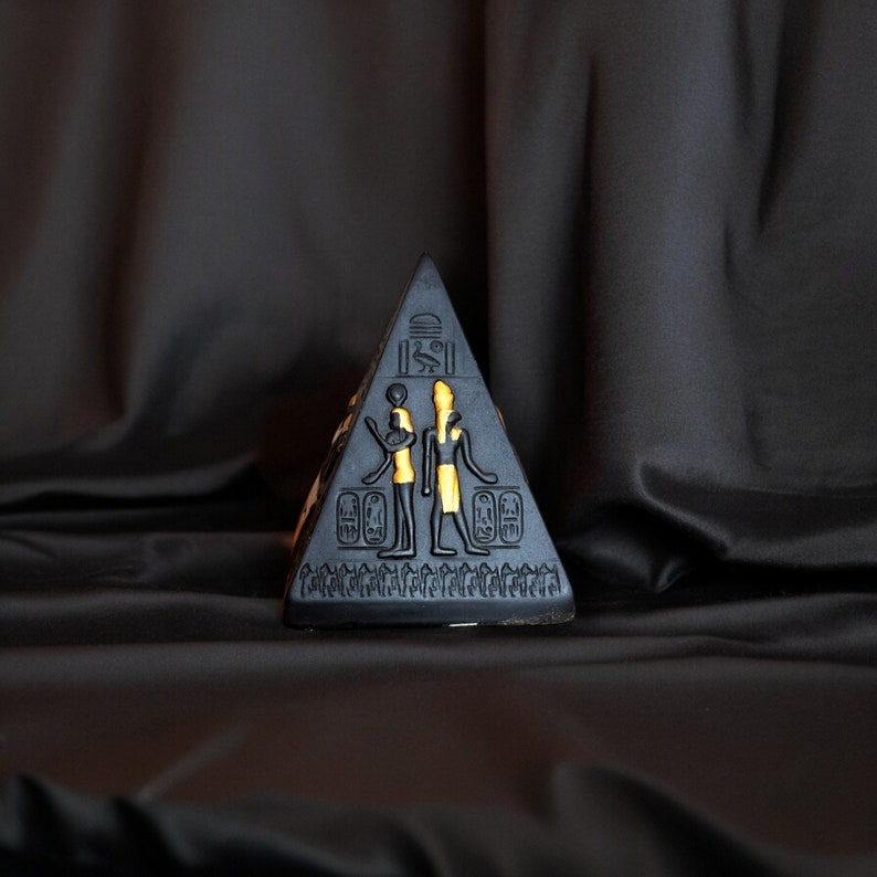 Egyptian Pyramid Statue Unique Symbol of Ancient Egypt Pharaonic ...
