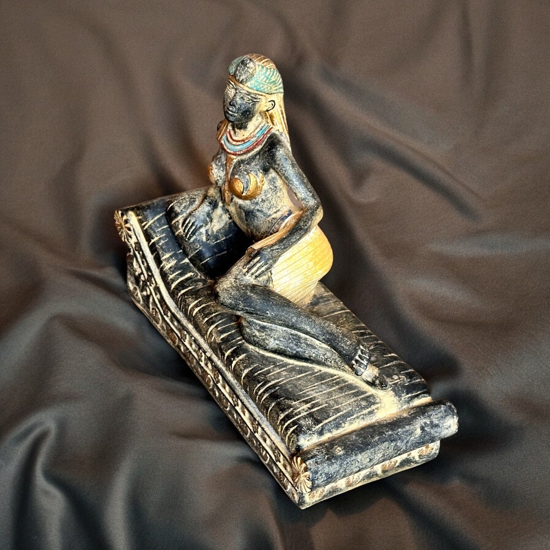 Queen Cleopatra Statue Sitting on Her Throne Cleopatra Altar Statue ...