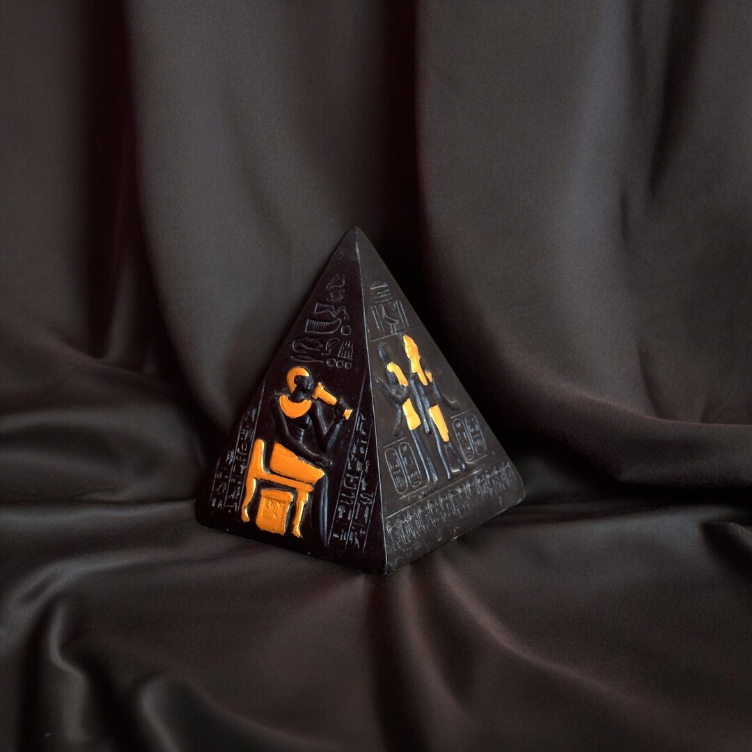 Egyptian Pyramid Statue Unique Symbol of Ancient Egypt Pharaonic ...