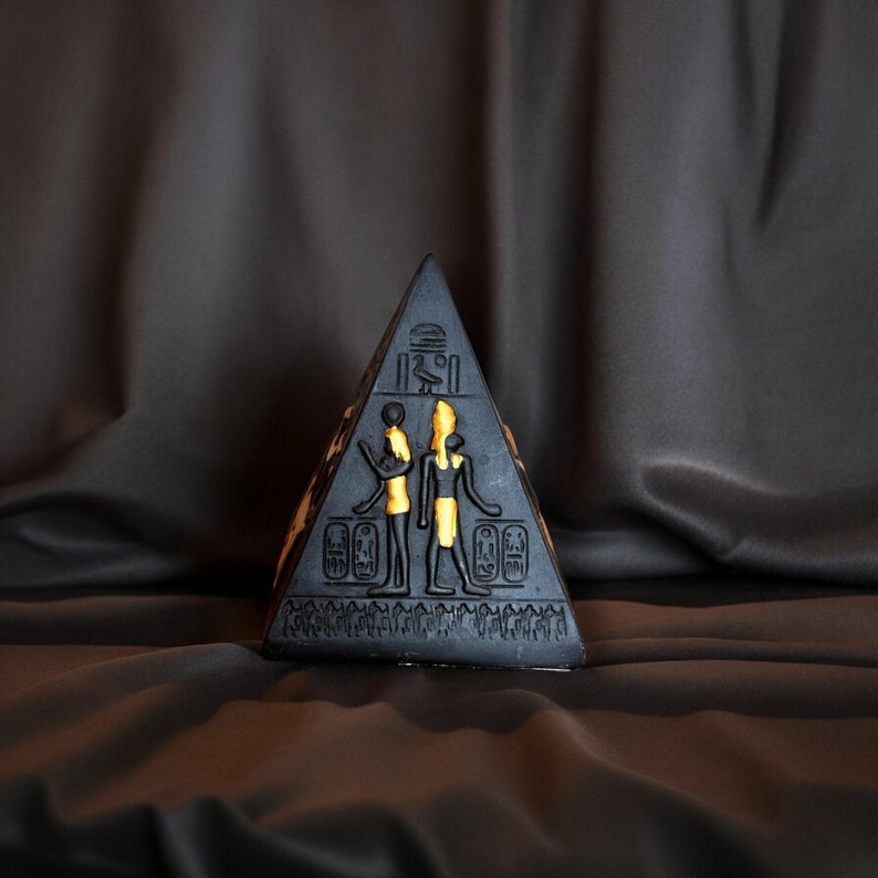 Egyptian Pyramid Statue Unique Symbol of Ancient Egypt Pharaonic ...