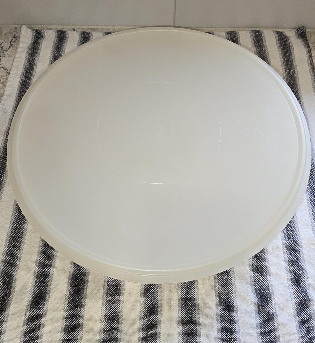 Vintage Tupperware 12" Cupcake Keeper #242-5, Cupcake Holder - Etsy