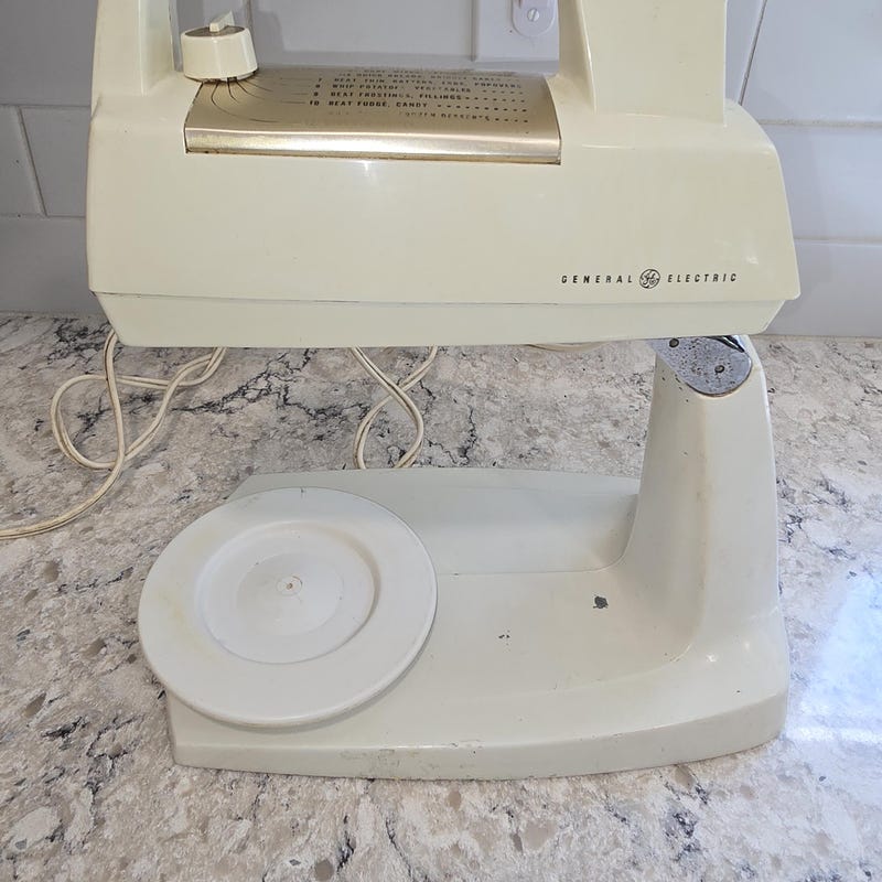 Vintage Stand Mixer - Etsy
