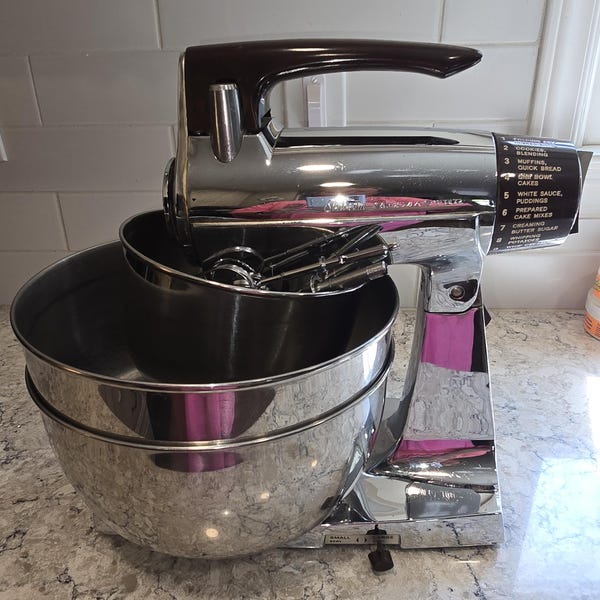 Vintage Stand Mixer - Etsy