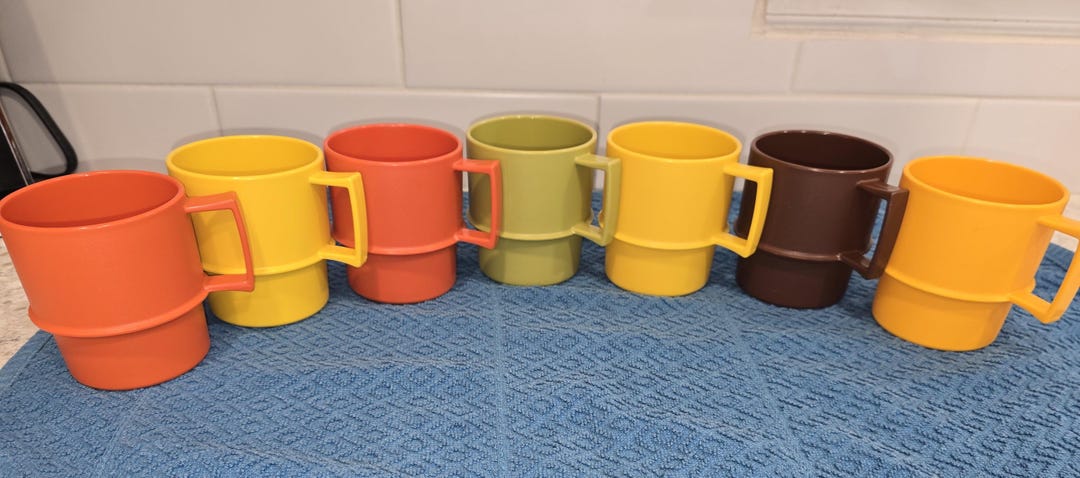 Vintage Set of 7 Tupperware Coffee Cups 10 Oz - Etsy