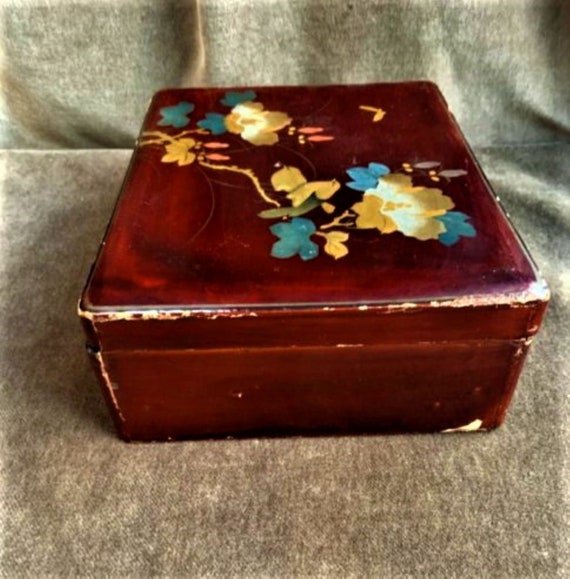 Vintage Japanese Lacquer Wood Box with Hinged Lid and… - Gem