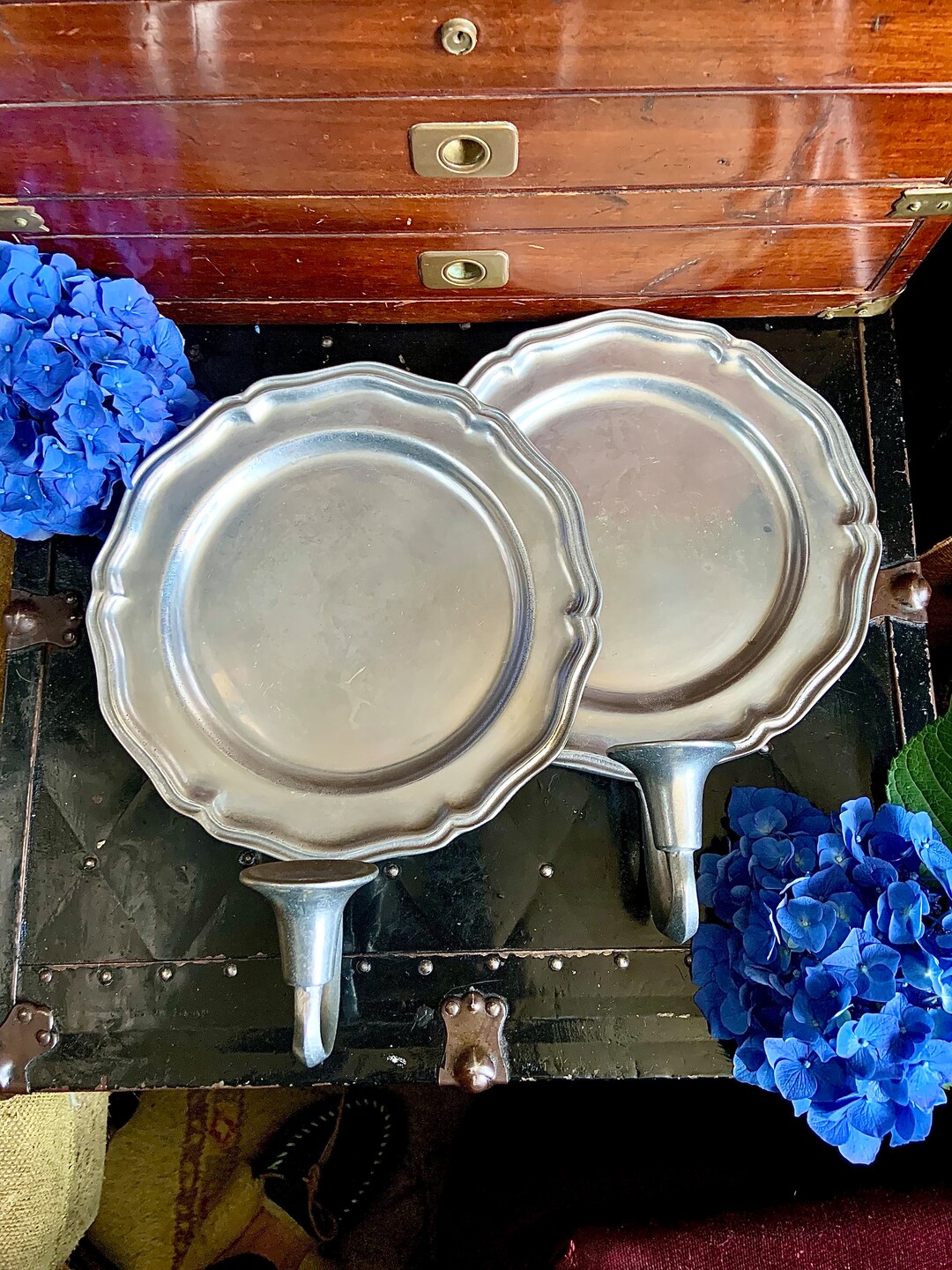 Set of 2 Vintage Queen Anne Style Wilton Country Ware Pewter Wall ...