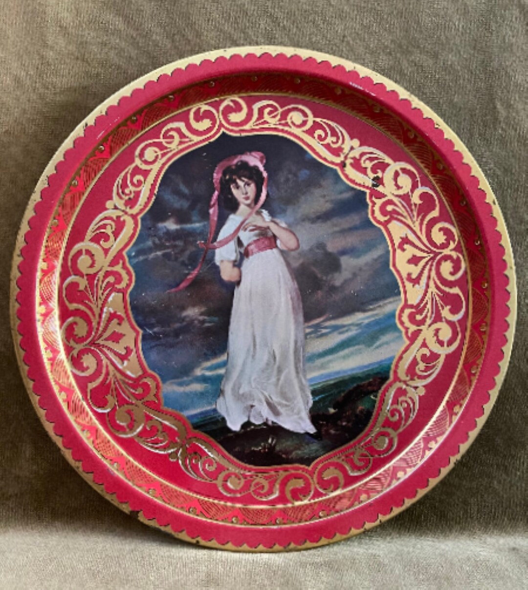 Vintage Round Elite Tray by MTM With a Copy of Georgian Painter Thomas ...