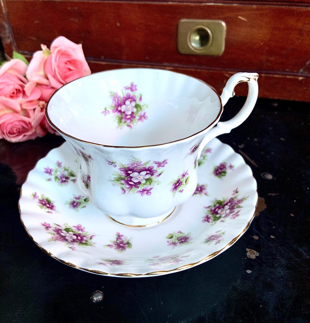 Royal Albert Sweet Violets Teacup and Saucer Set - Etsy