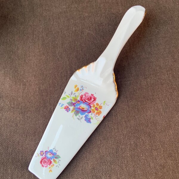 Porcelain Server - Etsy