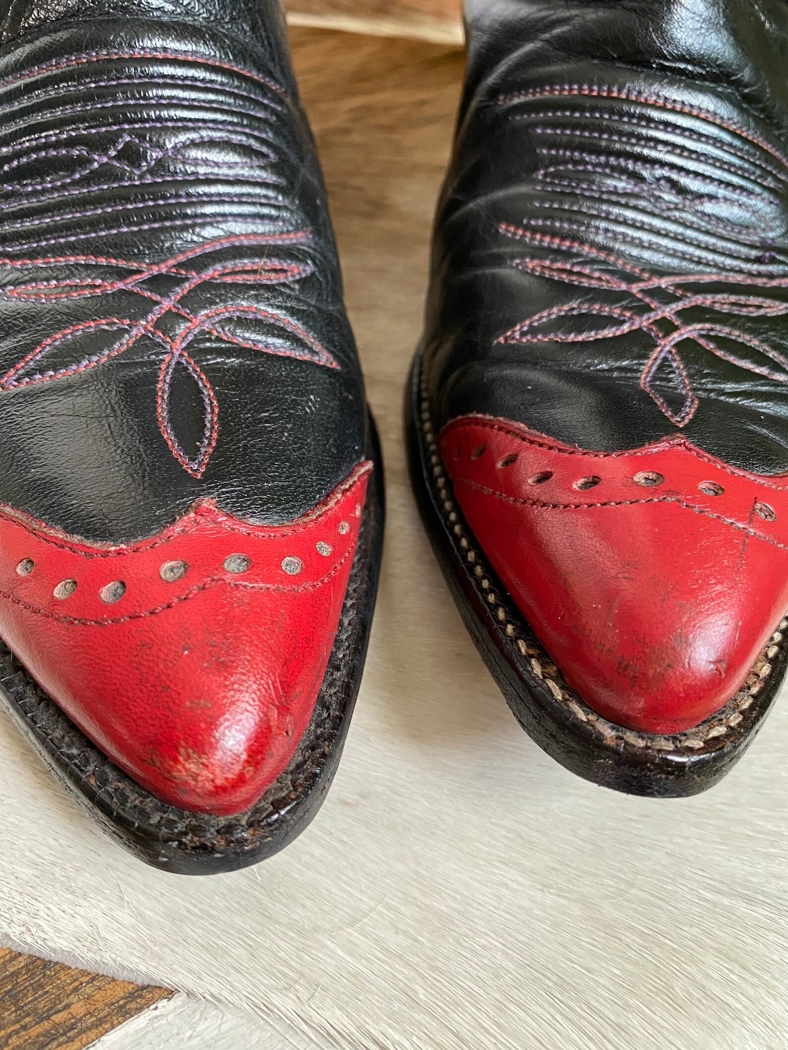 Vintage Western Justin Brand Boots Black, Red & White Inlay Womens 6 B ...