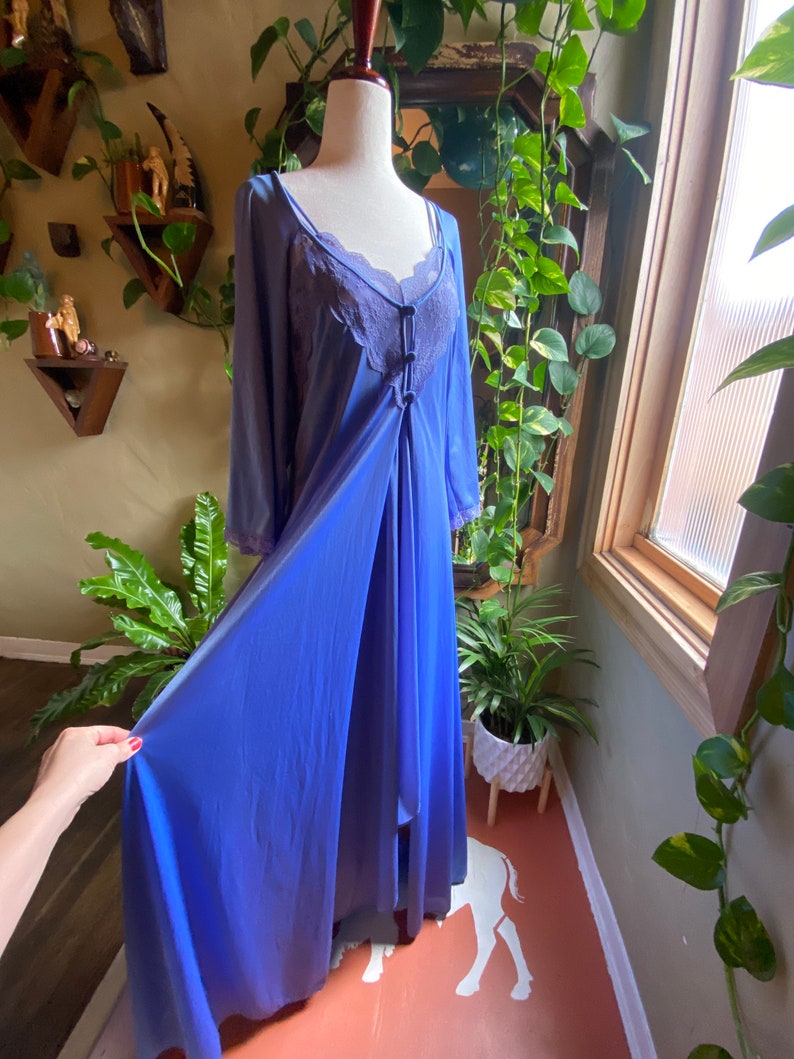 Texsheen Periwinkle Nightgown & Robe Set Vintage 1970s - Etsy