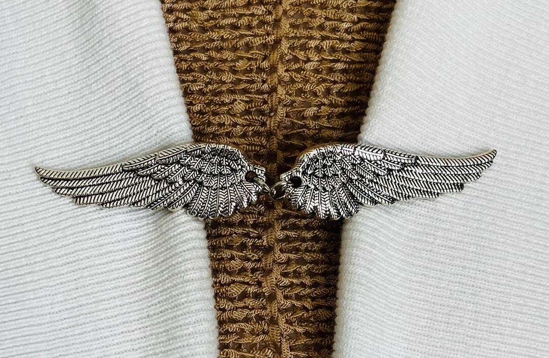 Sweater Clips Angel Wings Sweater Clip for Cardigan Clasp Silver Wing ...