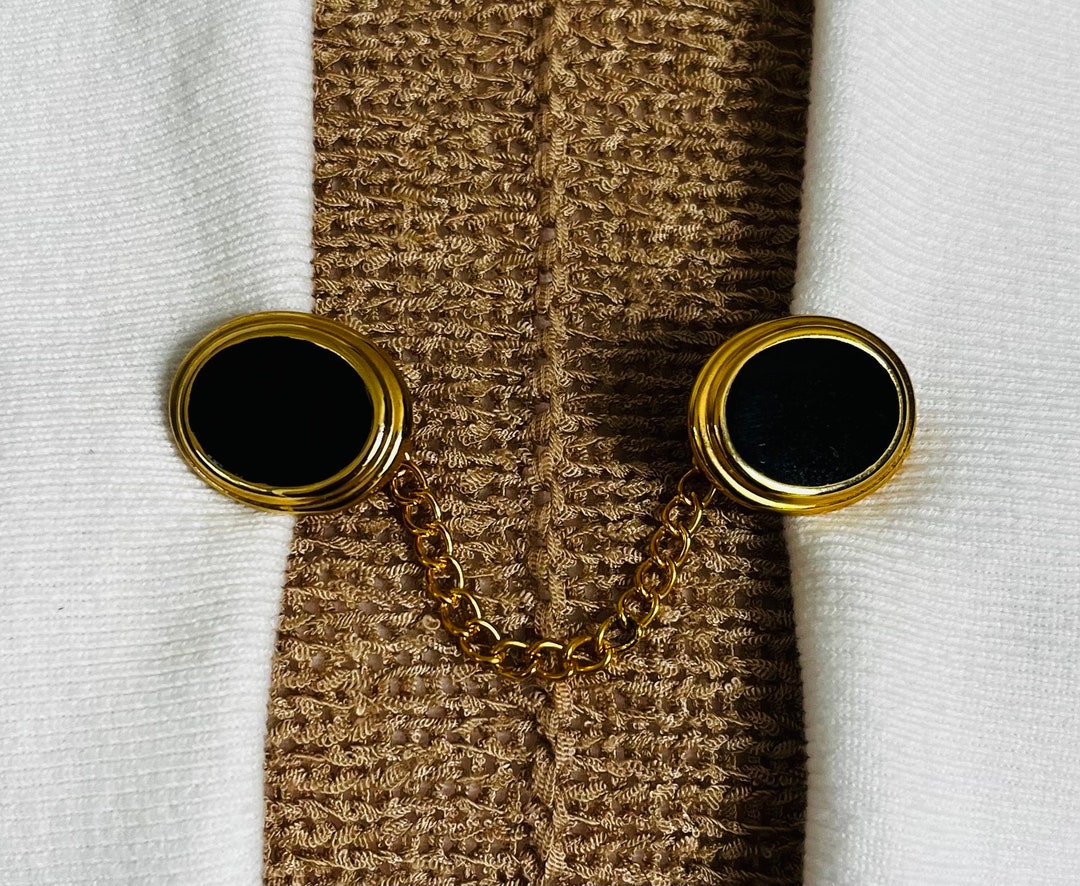 Sweater Clips Black Sweater Clip Crystal Round Chain Cardigan Clip ...