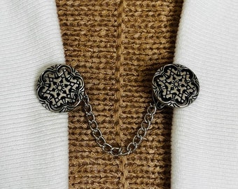 Sweater Clips Flat Gold Chain Sweater Clip Cardigan Clasp Celtic Kimono ...