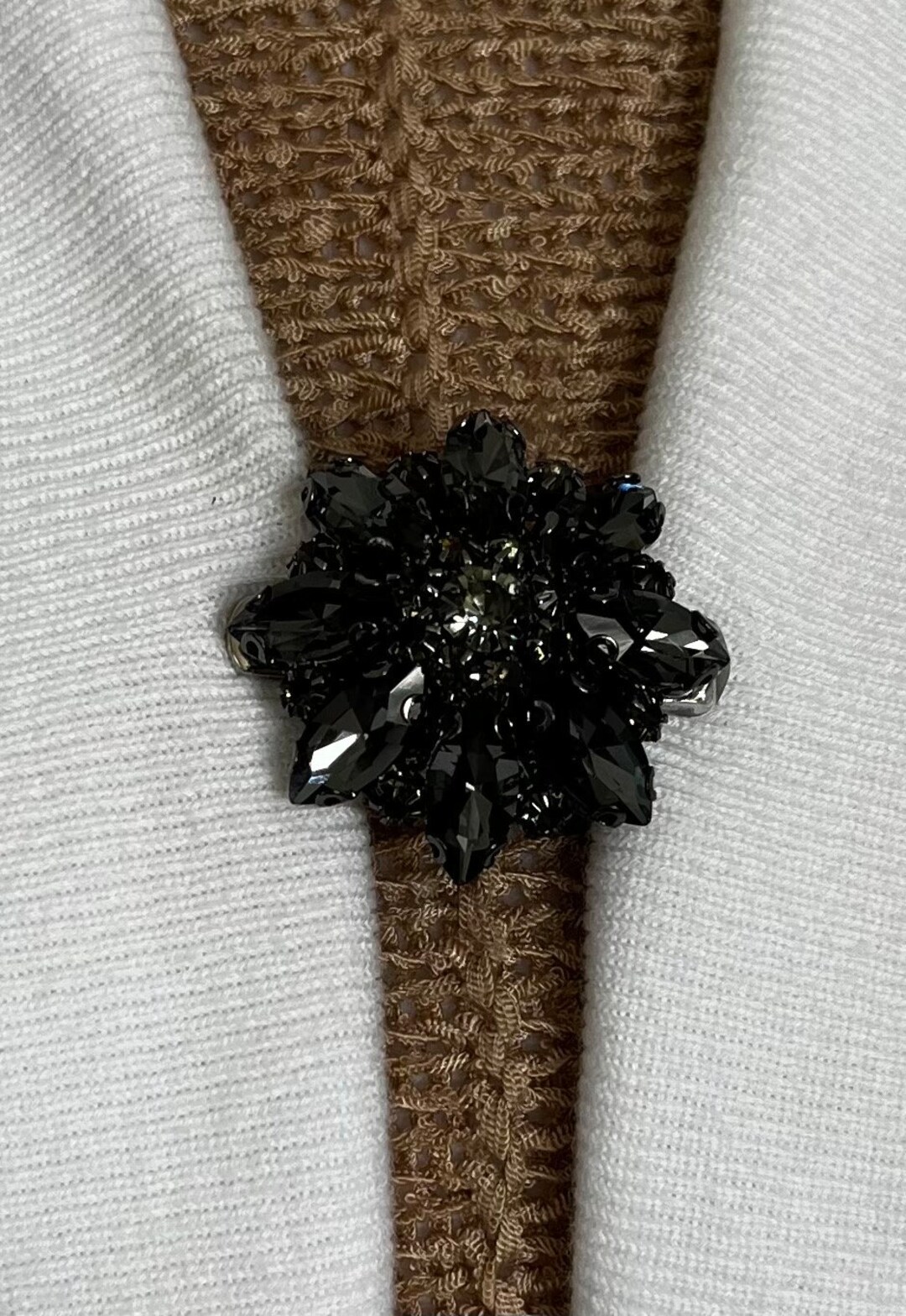 Sweater Clips Vintage Cardigan Clasp Rhinestones Sweater Clip Floral ...