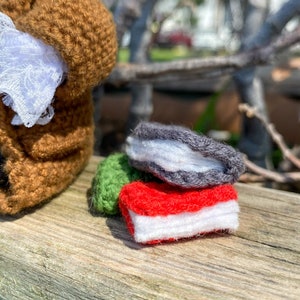 Philosopher Immanuel Kant Crochet Bookshelf Decor, German Thinker ...