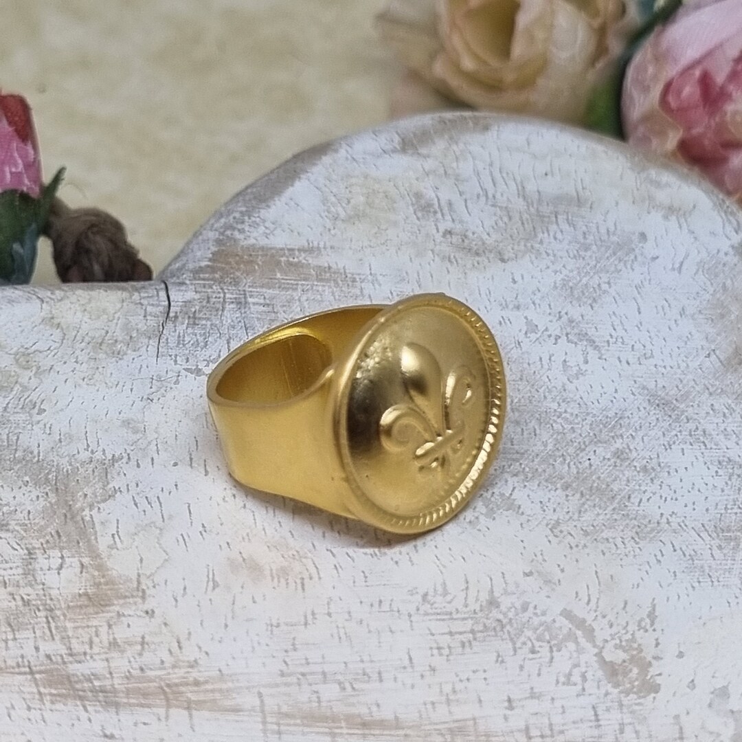 Gold Round Coin Signet Ring, 24k Plated Vintage Signet Ring , Coin Ring ...