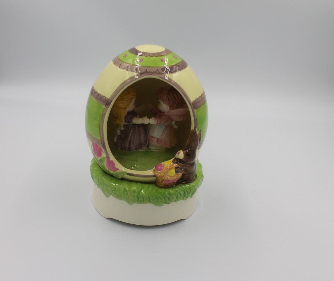 1983 Ebeling and Reuss Company Egg Shaped Music Box Plays - Etsy
