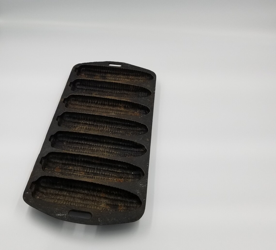 Retro Cast Iron Corn Bread Stick Pan 7 Cornstick Slots | Etsy
