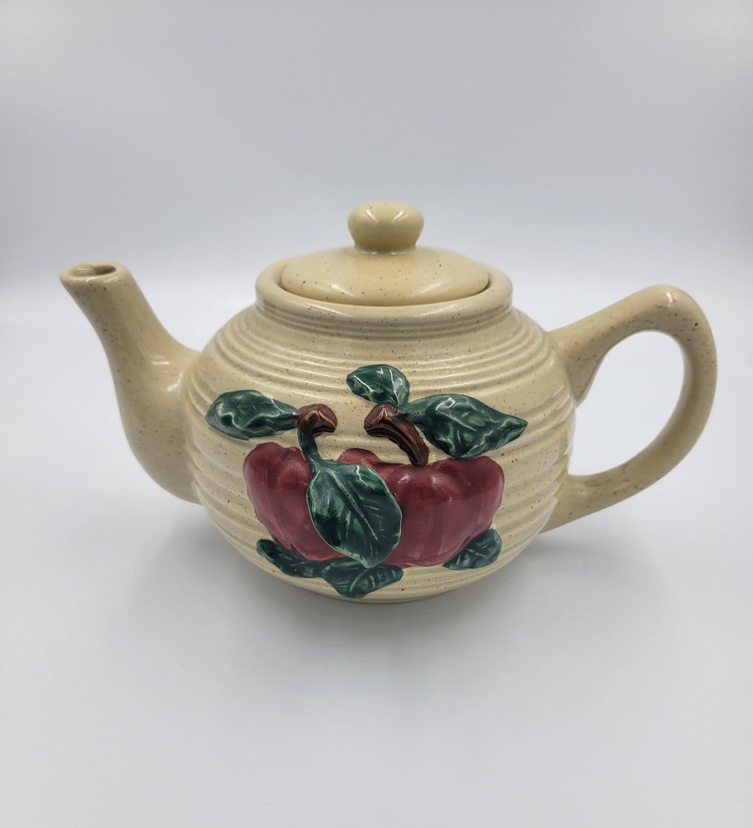3D Glazed Apple Motif Teapot and Two Pedestal Mugs, Ribbed Body ...