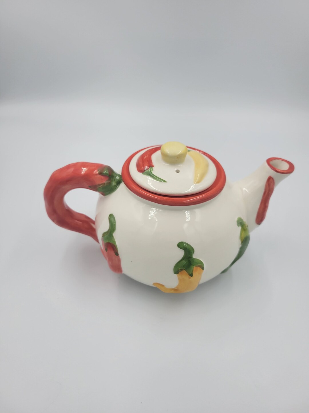 Vintage Colorful Chili Peppers Tea Pot, Southwestern Style, Tex Mex ...