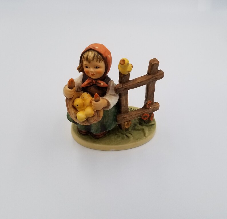1971 Goebel Hummel Figurine chicken Licken 385 - Etsy