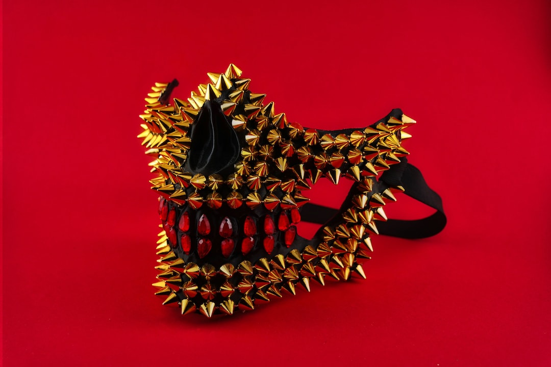 Golden Spikes Skull Mask - Golden Skull Mask - Spike Mask - Half Mask ...