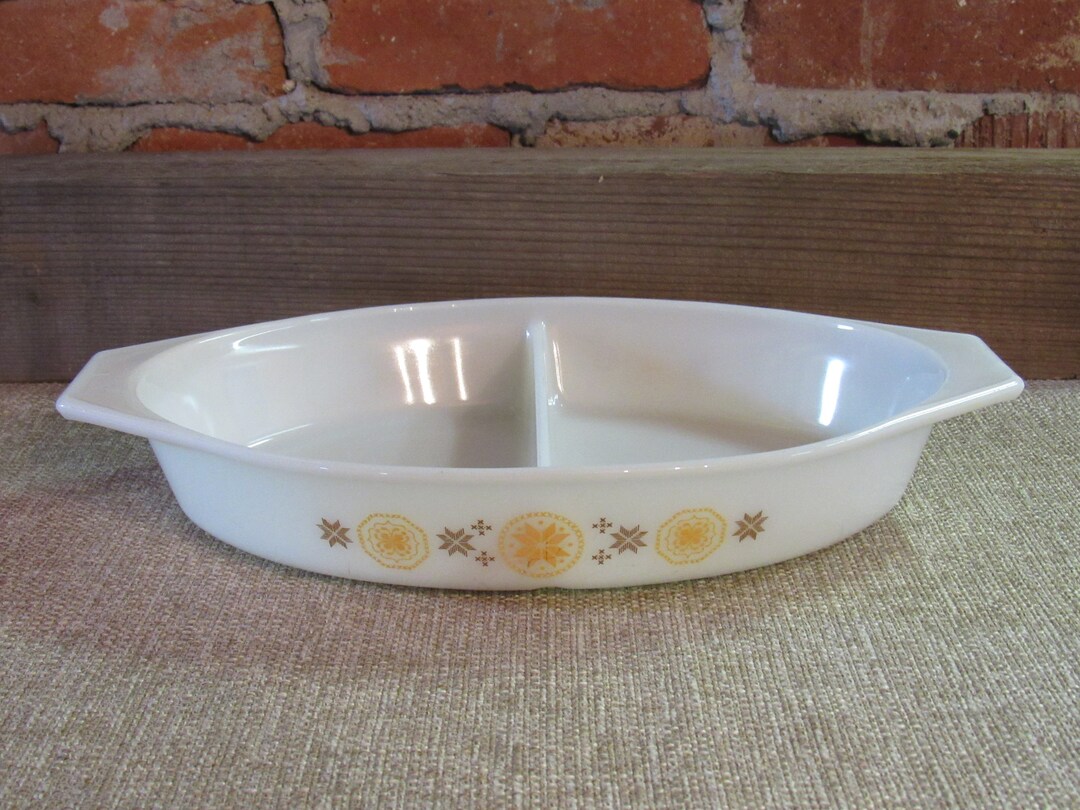 Vintage Pyrex Divided Casserole Dish in the Town and Country Pattern - Etsy