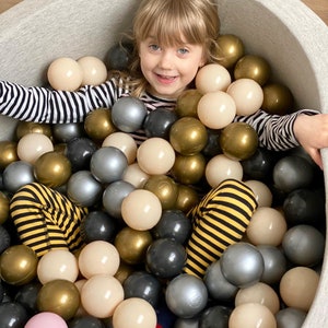 Ball-pit Round +200 Balls Included Baby Foam Round Ball Pit, Ball Pit ...