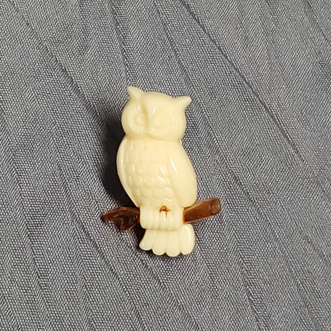 Vintage AVON Owl Pin - Etsy